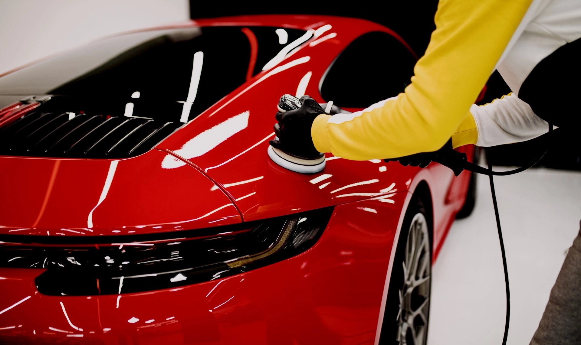 Hier kannst du mit dem Team von DON REPO Kontakt aufnehmen.